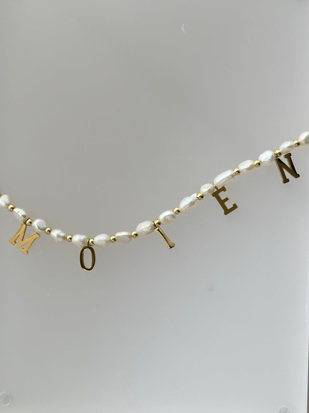 MOIEN Necklace – Chic Scout